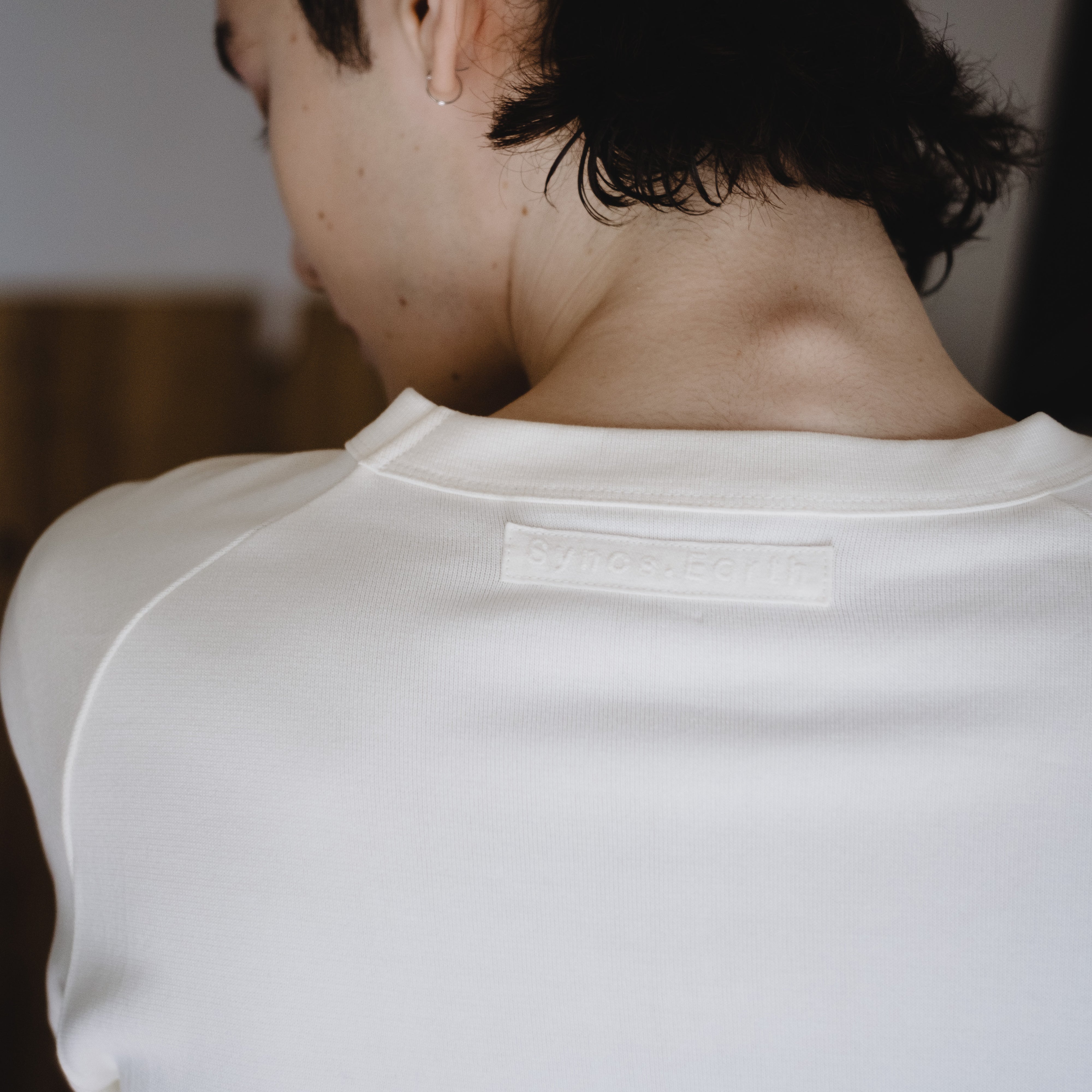 地球に還る、100%和紙Tシャツ – syncs.earth